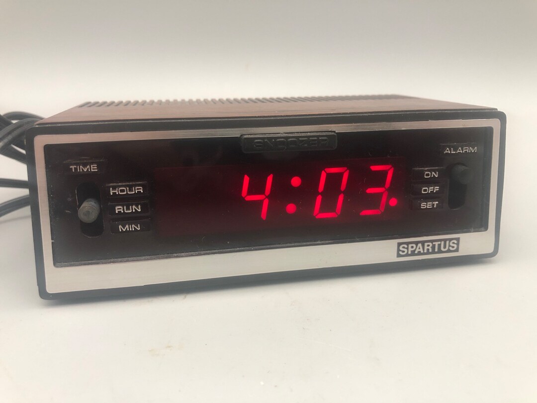 Vintage Spartus Digital Alarm Clock. - Etsy