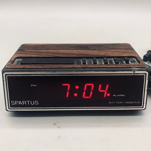 Vintage Spartus Plug in Digital Alarm Clock. Model 8143-5. - Etsy