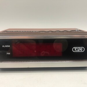 Vintage Tozai Digital Alarm Clock. Model 3055 - Etsy