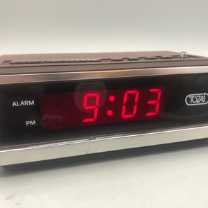 Vintage Tozai Digital Alarm Clock. Model 3055 - Etsy