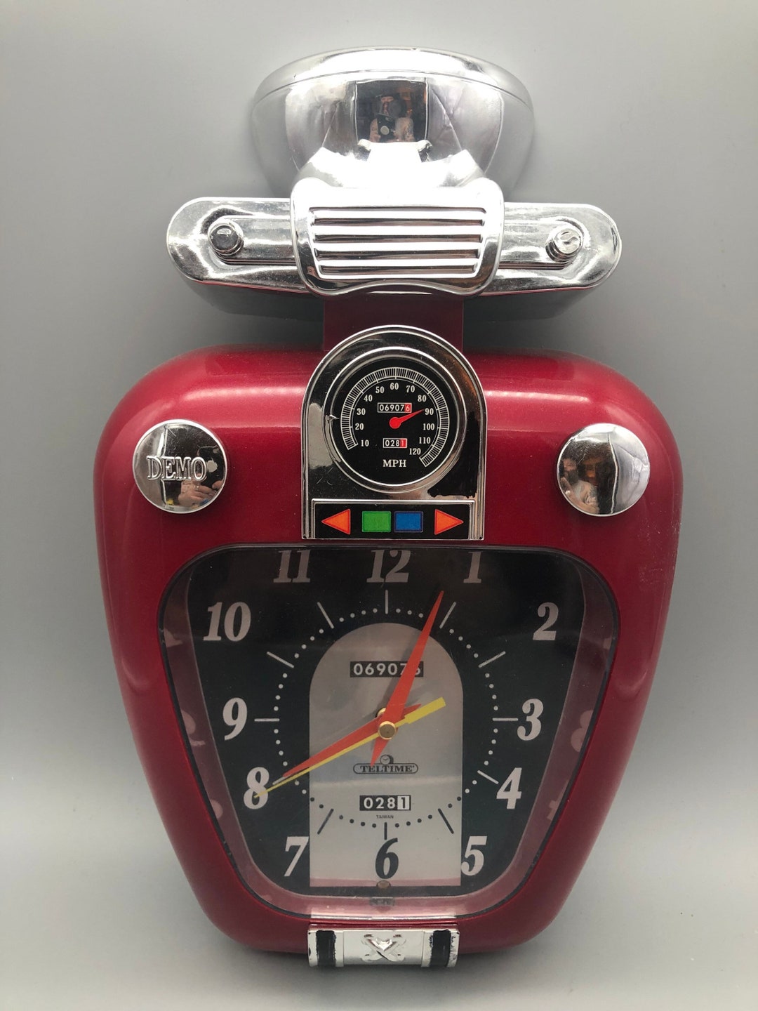 Vintage Teltime Motorcycle Tank Wall Clock With Push Button Vrooom ...