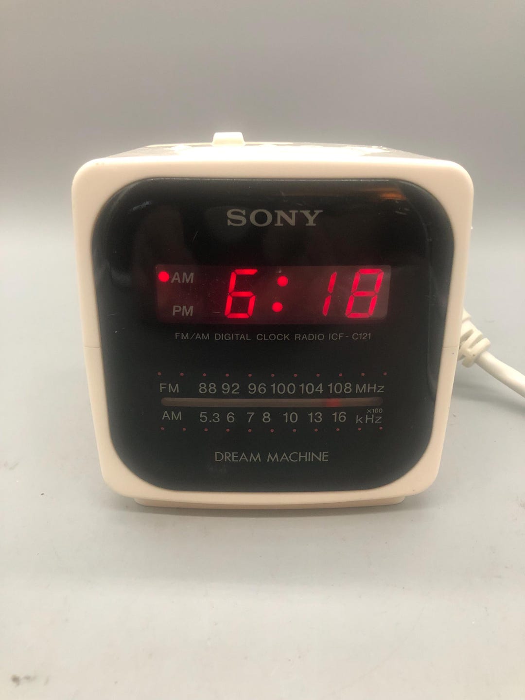 Vintage Sony Dream Machine Alarm Clock. Model ICF-C121. - Etsy