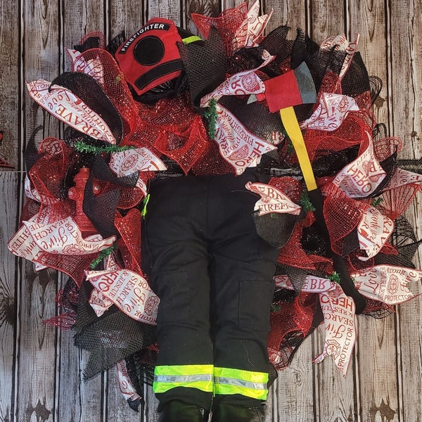 Firefighter Wreath - Etsy
