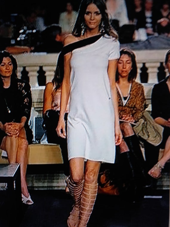 Chanel chanel vintage runway - Gem