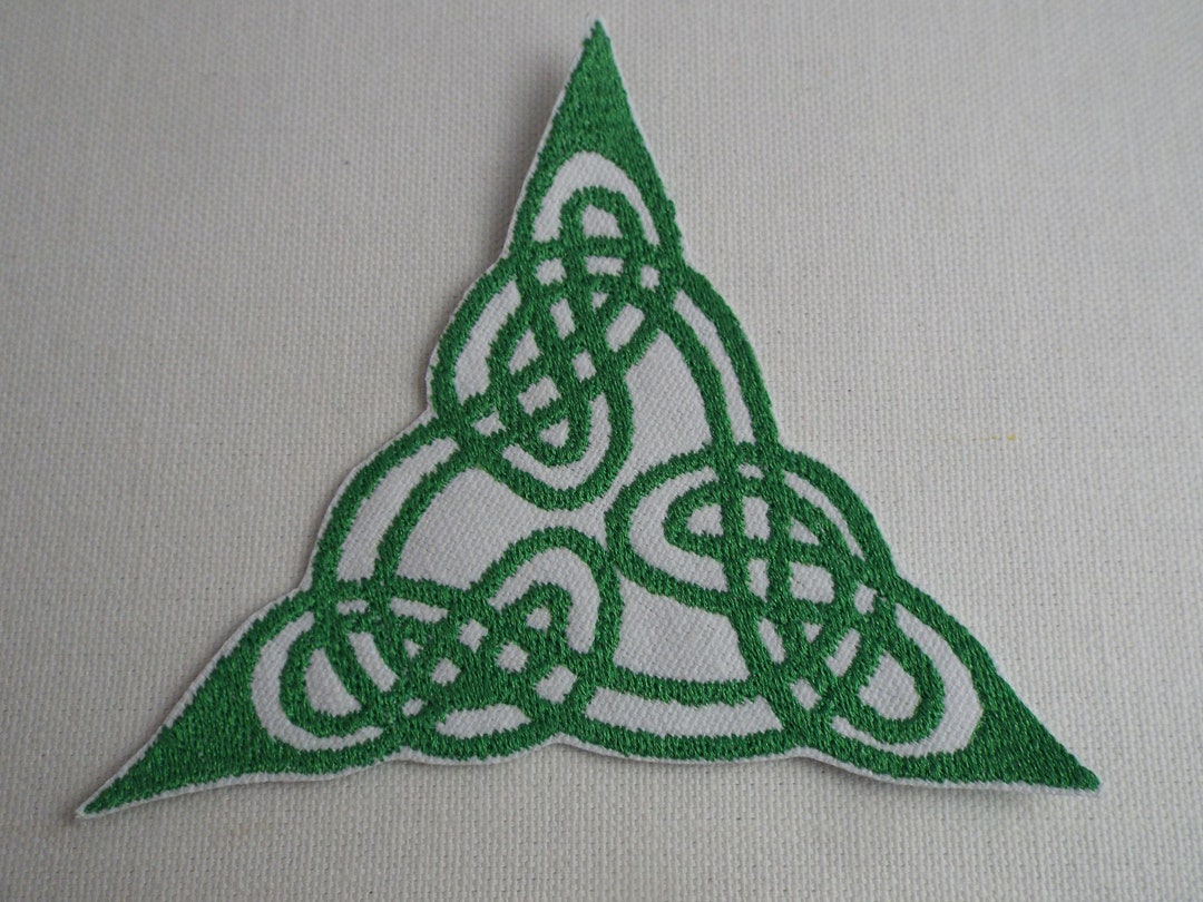Celtic Trinity Knot Embroidery Iron-on Patch - Etsy