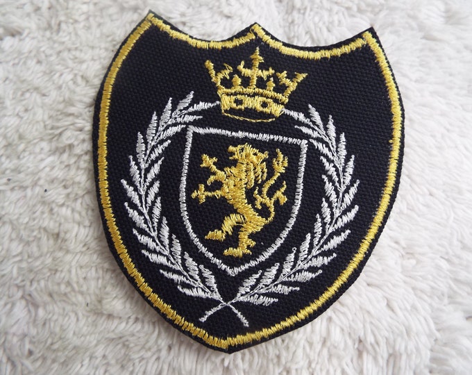 Rampant Lion Crown Laurel Crest Heraldry Embroidery Iron-on Patch - Etsy