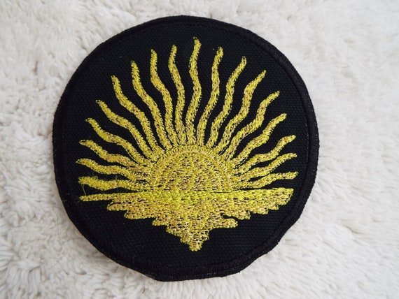 Rising Sun Embroidery Iron-on Patch | Etsy