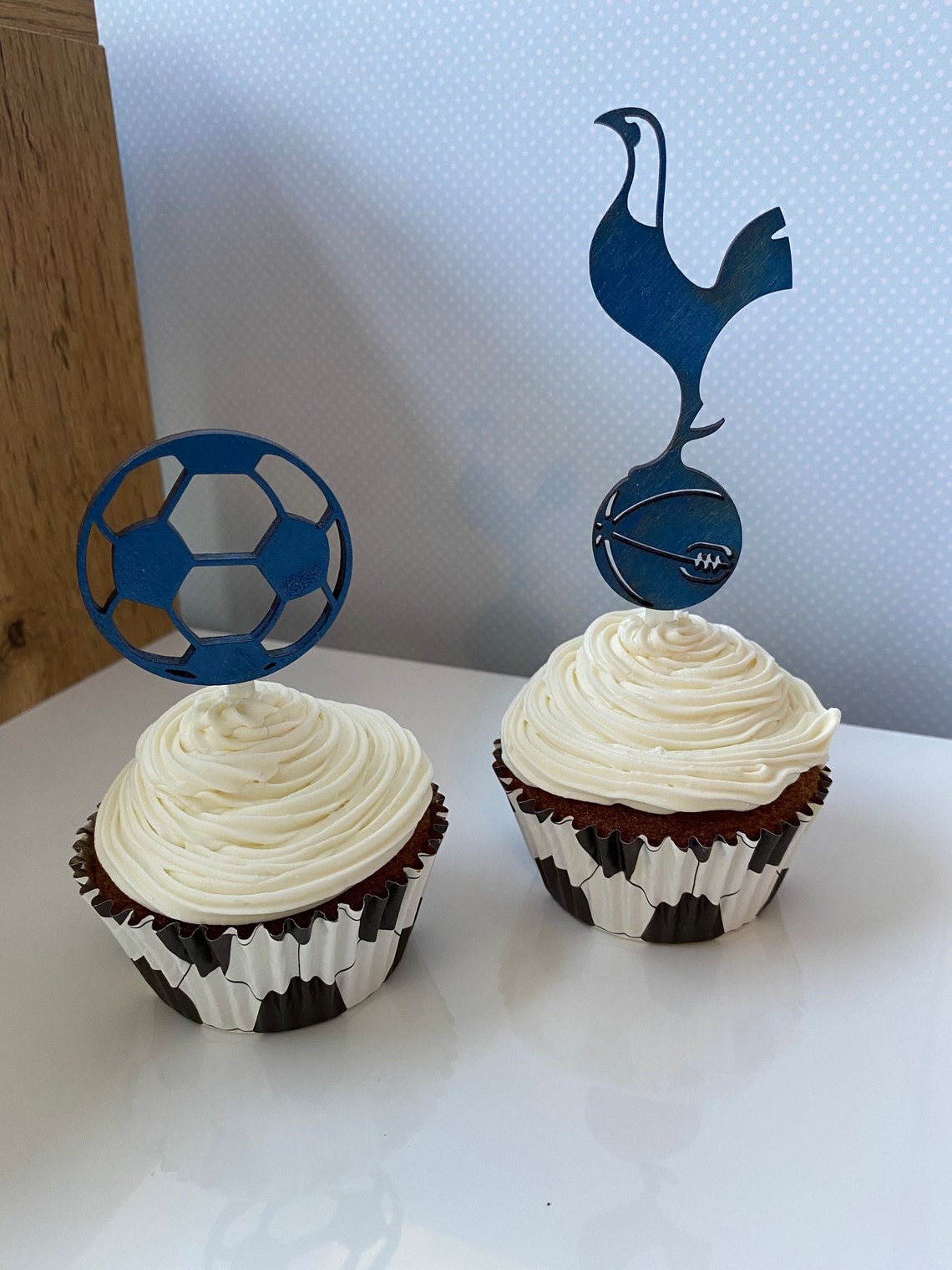 12 Tottenham Hotspur Support Cupcake Toppers | Etsy 12 Tottenham Hotspur Support Cupcake Toppers | Etsy