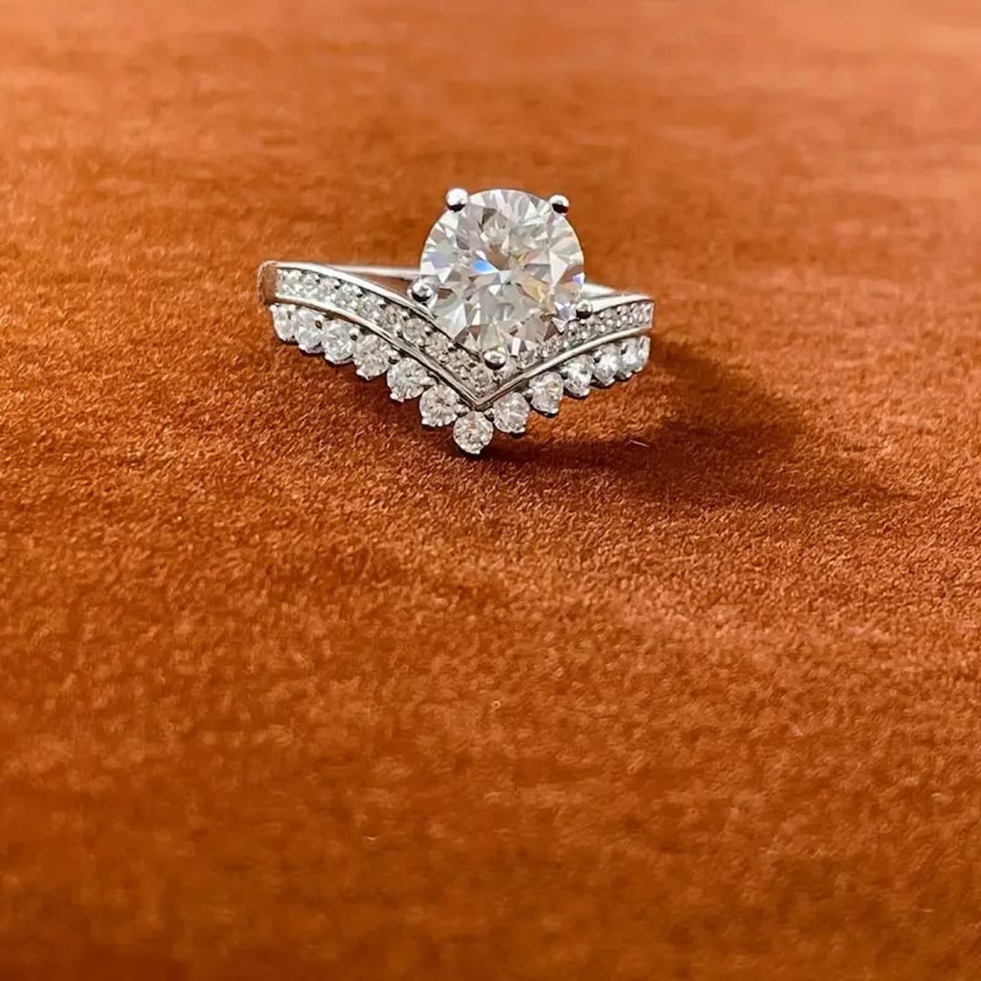 Unique Art Deco V Shaped Round Moissanite Engagement Ring, 10K Solid ...