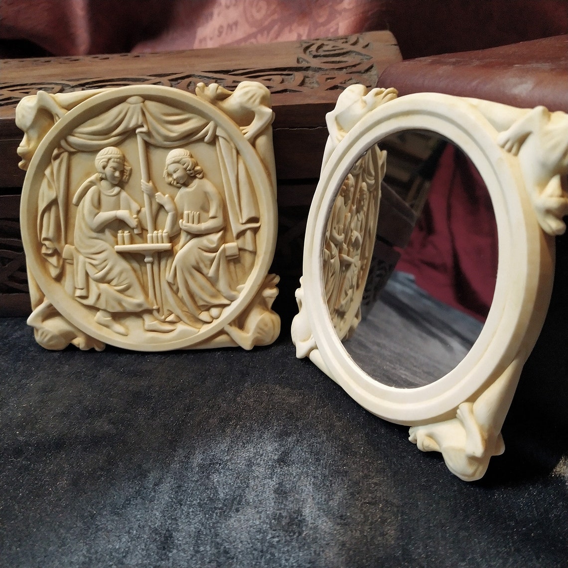 14th Century Compact Mirror Case Replica (mirror Steel or Perspex ...