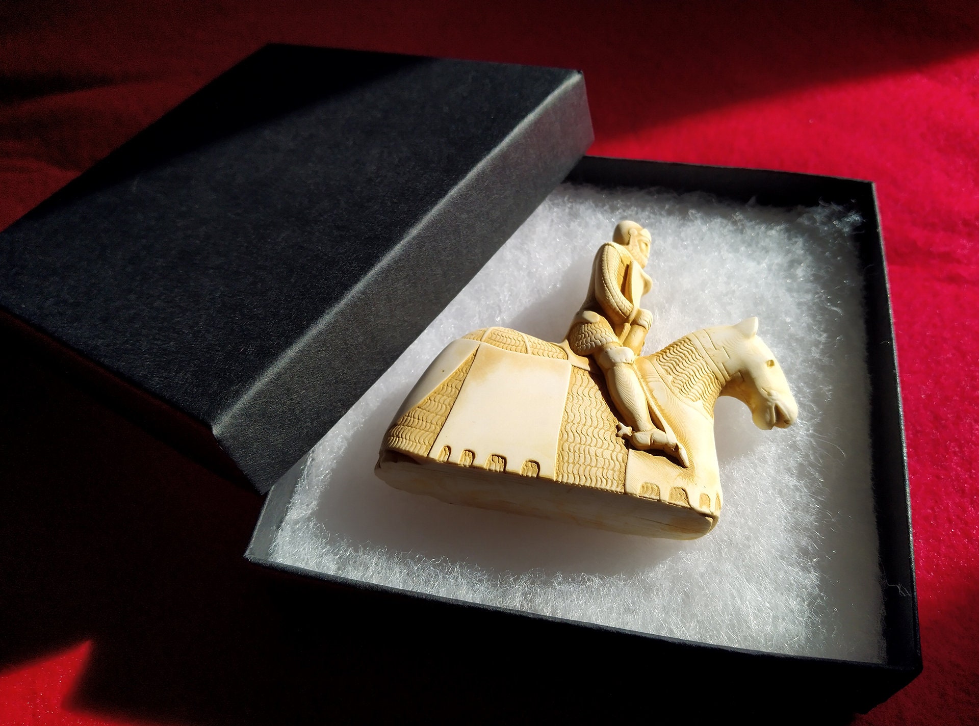 Medieval Chess Knight 14th Century Faux Ivory Replica Figurine ...