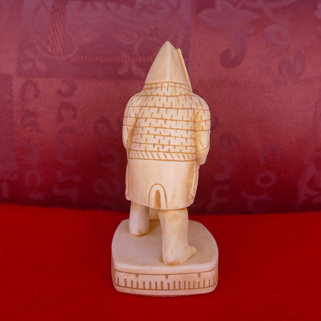 Medieval Charlemagne Chess Pawn - 11th Century Faux Ivory Replica ...