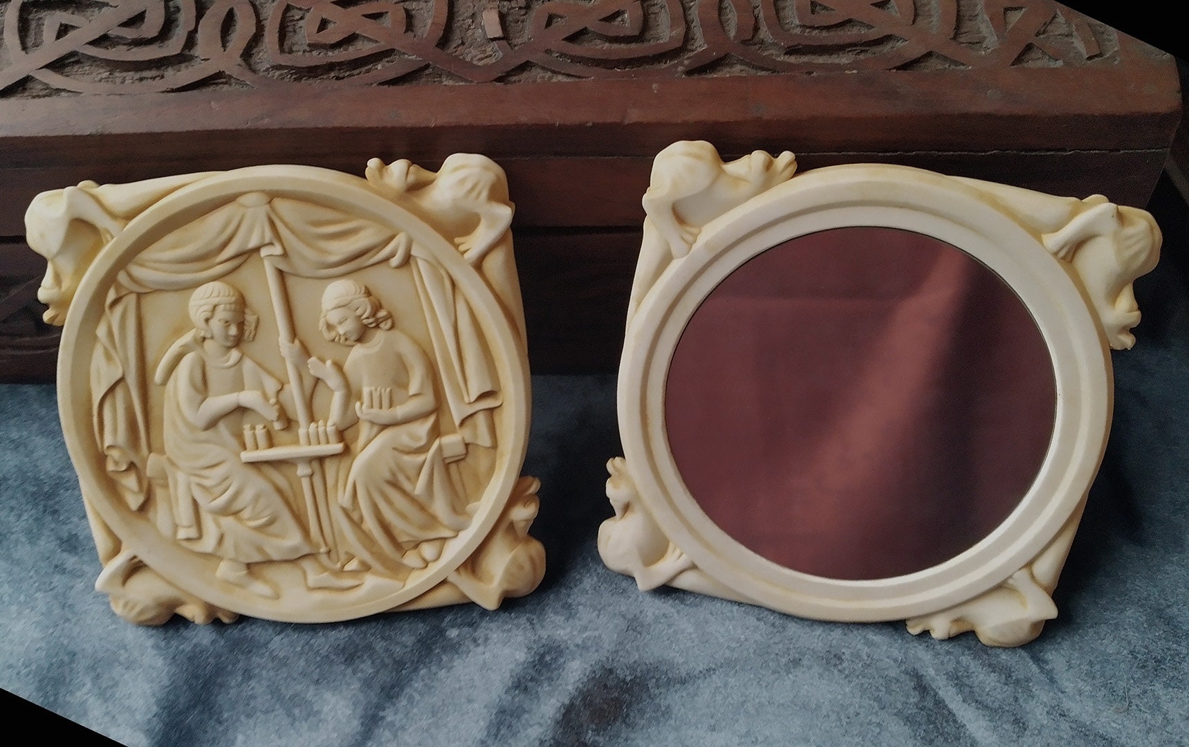 14th Century Compact Mirror Case Replica (mirror Steel or Perspex ...