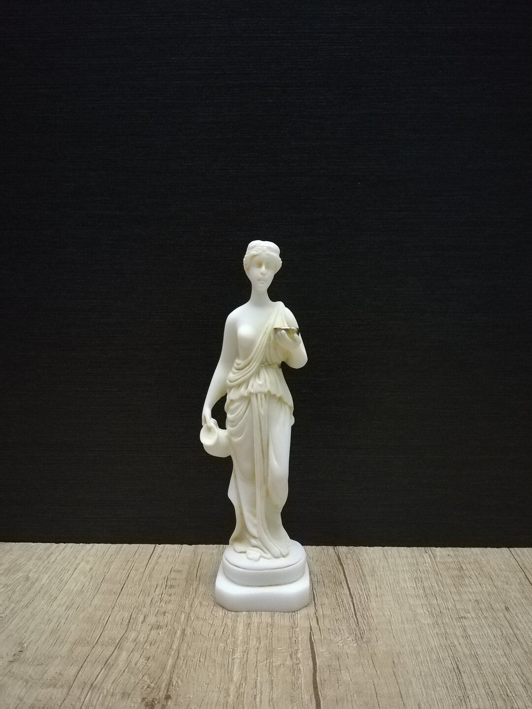 Handmade Alabaster Hera Statue: Greek Goddess Sculpture (16cm) - Etsy