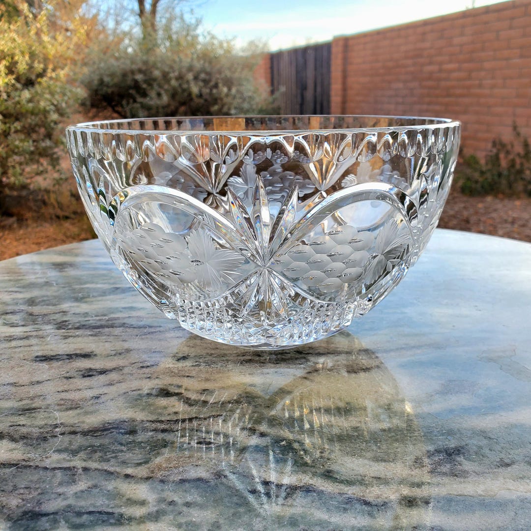 CUT CRYSTAL BOWL Luxury Design Grapes Motif Heavy Poland Crystal Clear ...