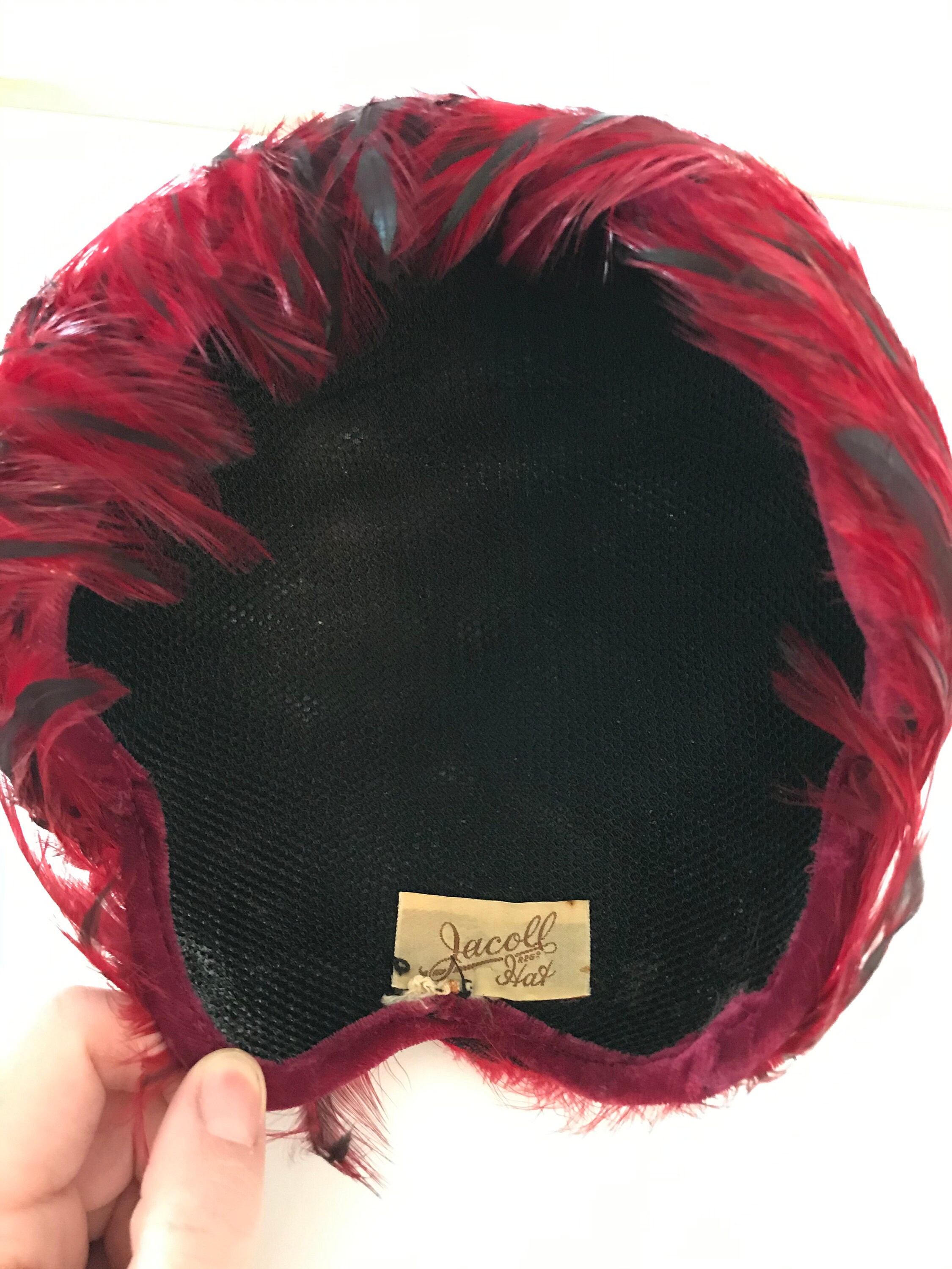 Jacoll 1960s Red and Black Full Feather Hat Vintage Glamour Fabulous ...