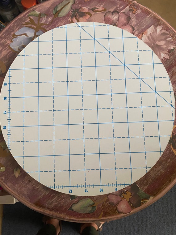 14 Round Turn Table for the Ease of Squaring up Your Quilt | Etsy