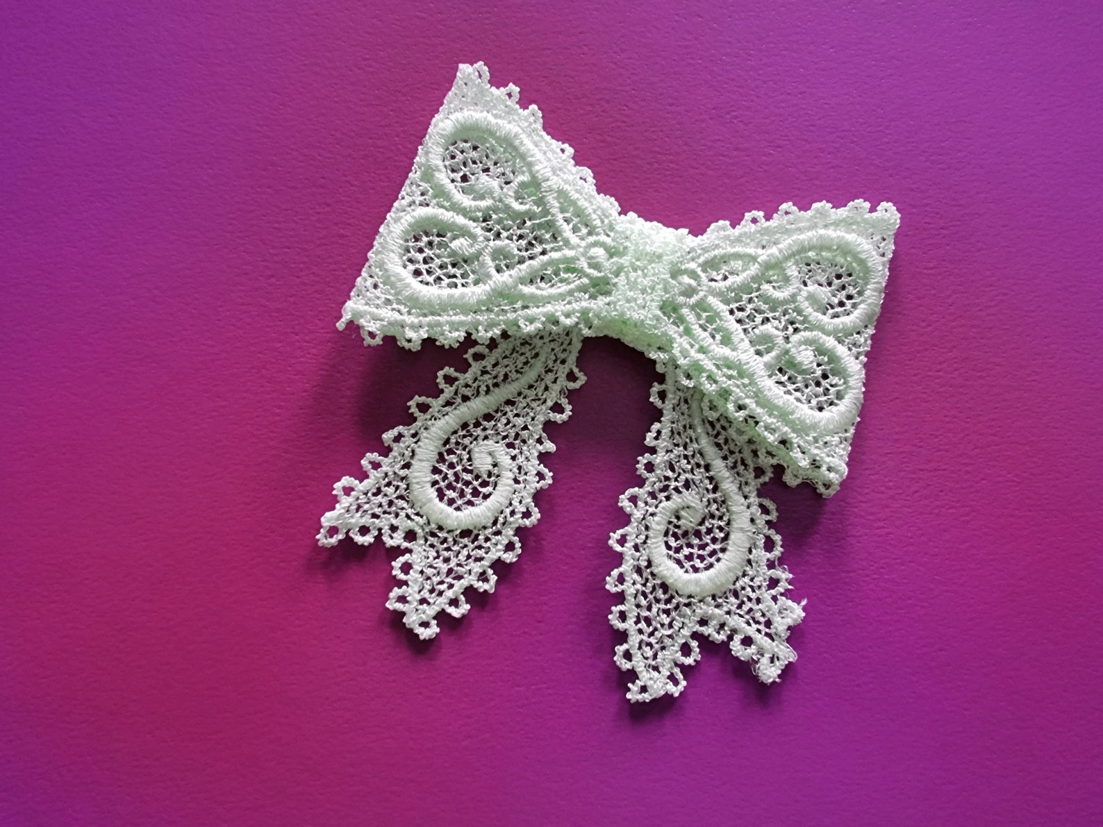 FSL Bow With Hearts 3D Machine Embroidery Design. Free Standing Lace ...