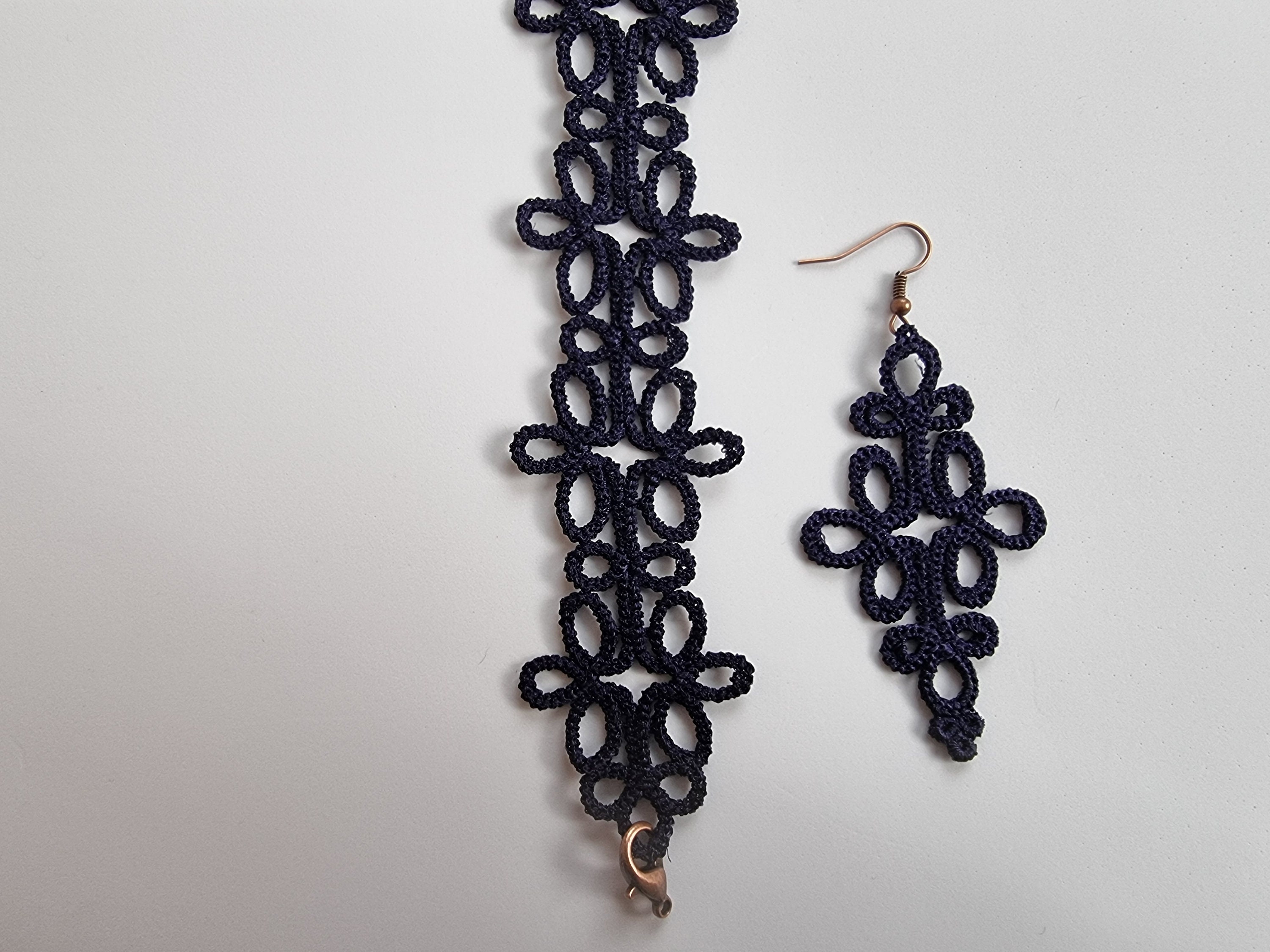 FSL Bracelet and Earrings Set. Tatting Machine Embroidery Design, Free ...