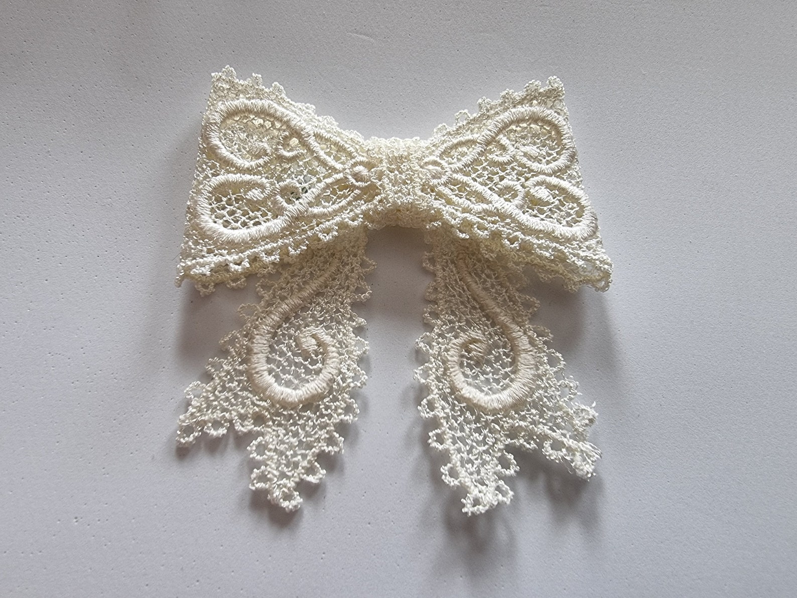 FSL Bow With Hearts 3D Machine Embroidery Design. Free Standing Lace ...