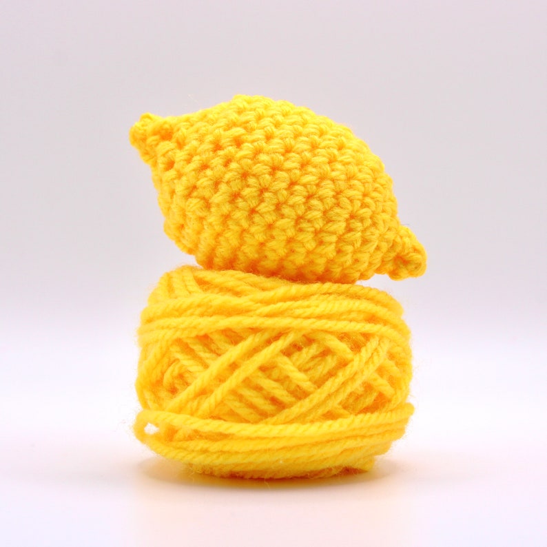 Lemon Crochet Pattern - No Sew // Digital PDF for Beginners // UK and ...