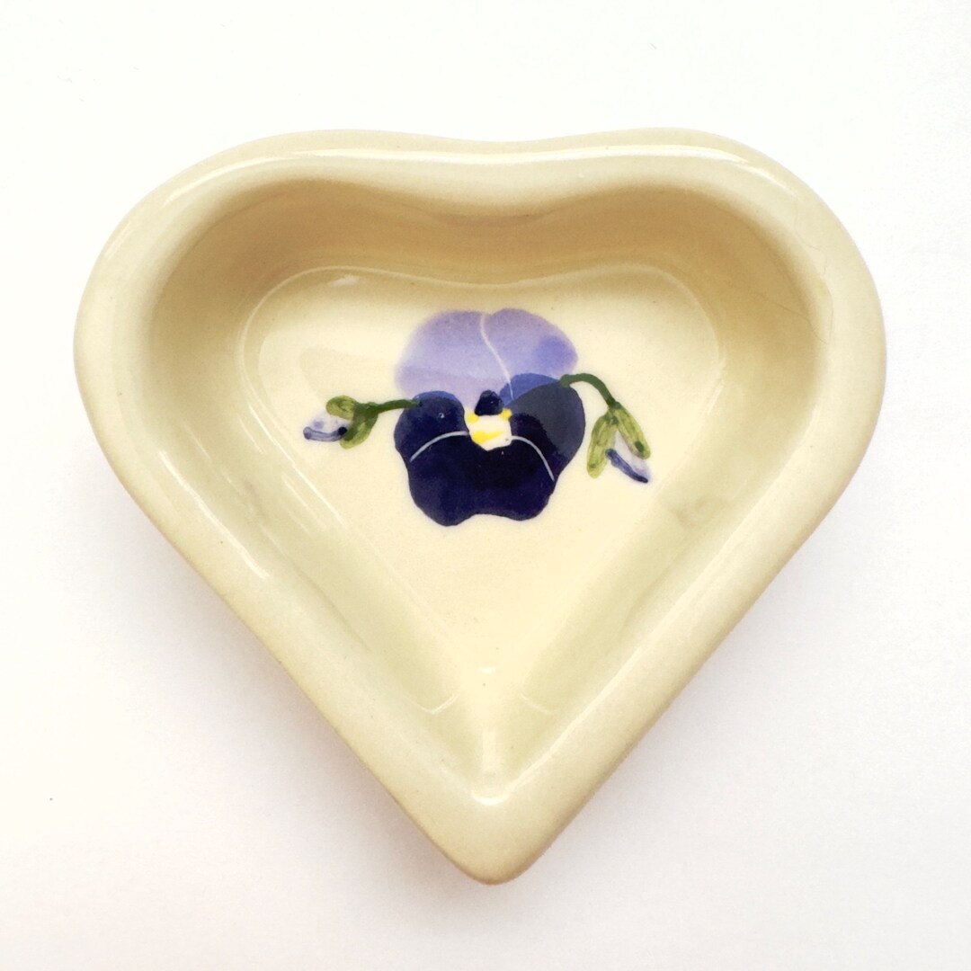 Hartstone Pottery Heart Shaped Dish “pansy” Hand Painted Made in USA ...