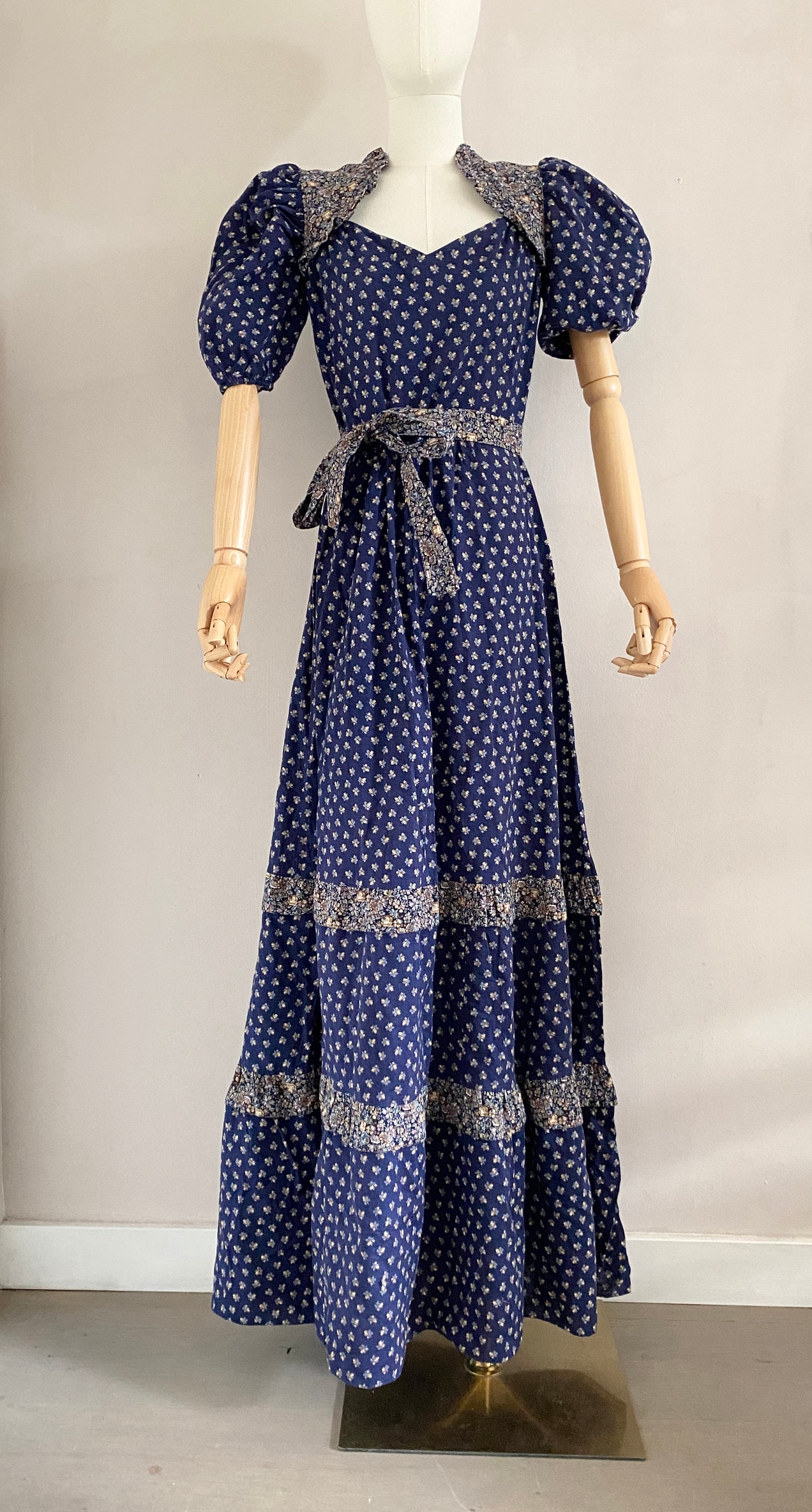 Vintage 70s Blue Cotton Prairie Dress - 1970s Maxi Floral Maxi Robe ...