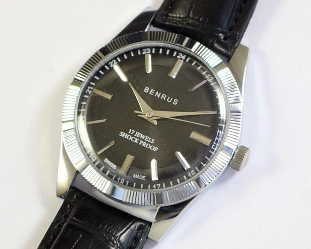 Vintage Benrus Swiss Made Hand Winding Mens Wrist Watch Black Dial ...