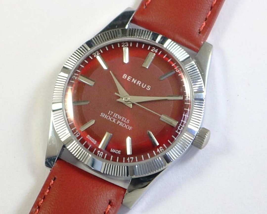 Vintage Benrus Swiss Made Hand Winding Mens Wrist Watch Red Dial Fluted ...