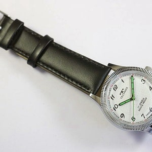 Vintage Technos Swiss Made Hand Winding Mens Wrist Watch Mechanical ...