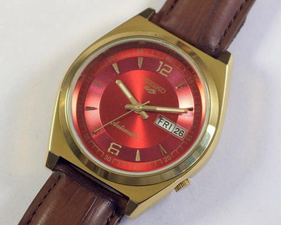Vintage Seiko 5 Automatic Japan Mens Wrist Watch Red Dial Exhibition ...