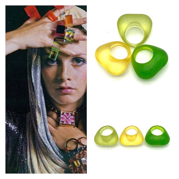 Vintage 1960s Lucite MOD dome Statement Rings, authen… - Gem
