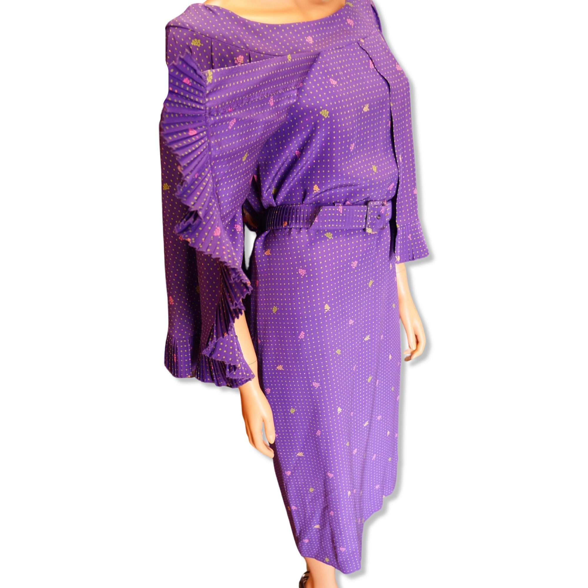 Vintage 1970s Belted Plus Size Silk Dress W Matching Silk Cape 70s