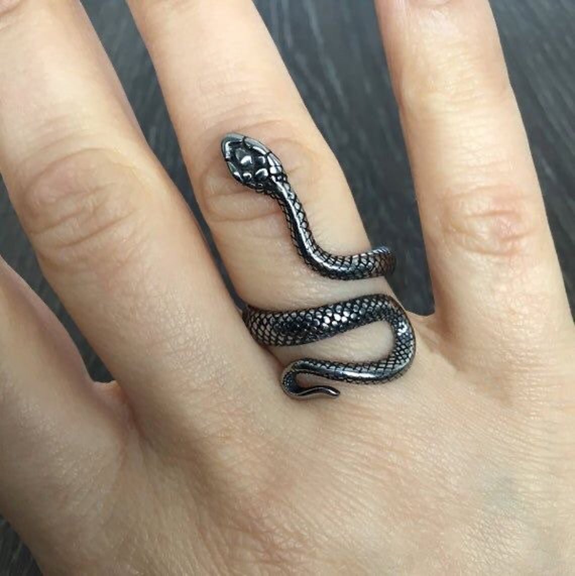 Black / Silver adjustable snake ring aesthetic grunge gift | Etsy
