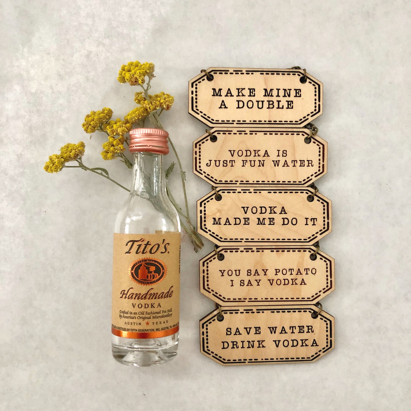 Vodka Custom Drink Labels Set de 5 Envío Gratis Grabado láser Señales ...