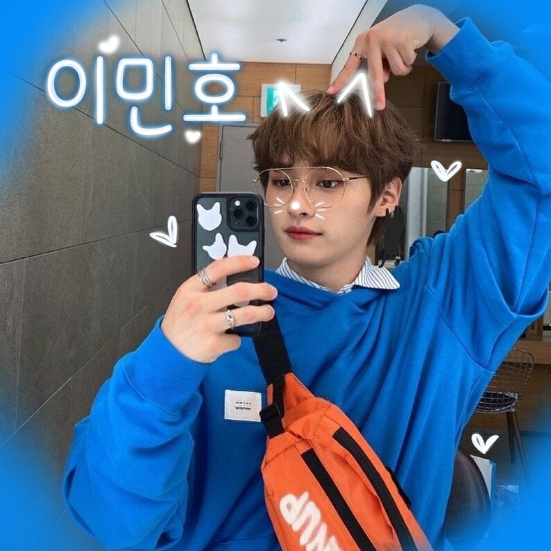 Stray Kids Lee Know Square Stickers - Etsy