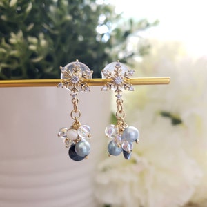 Elsa Frozen Earrings, Snowflake and Blue Beads Earrings, Lovely Drop ...