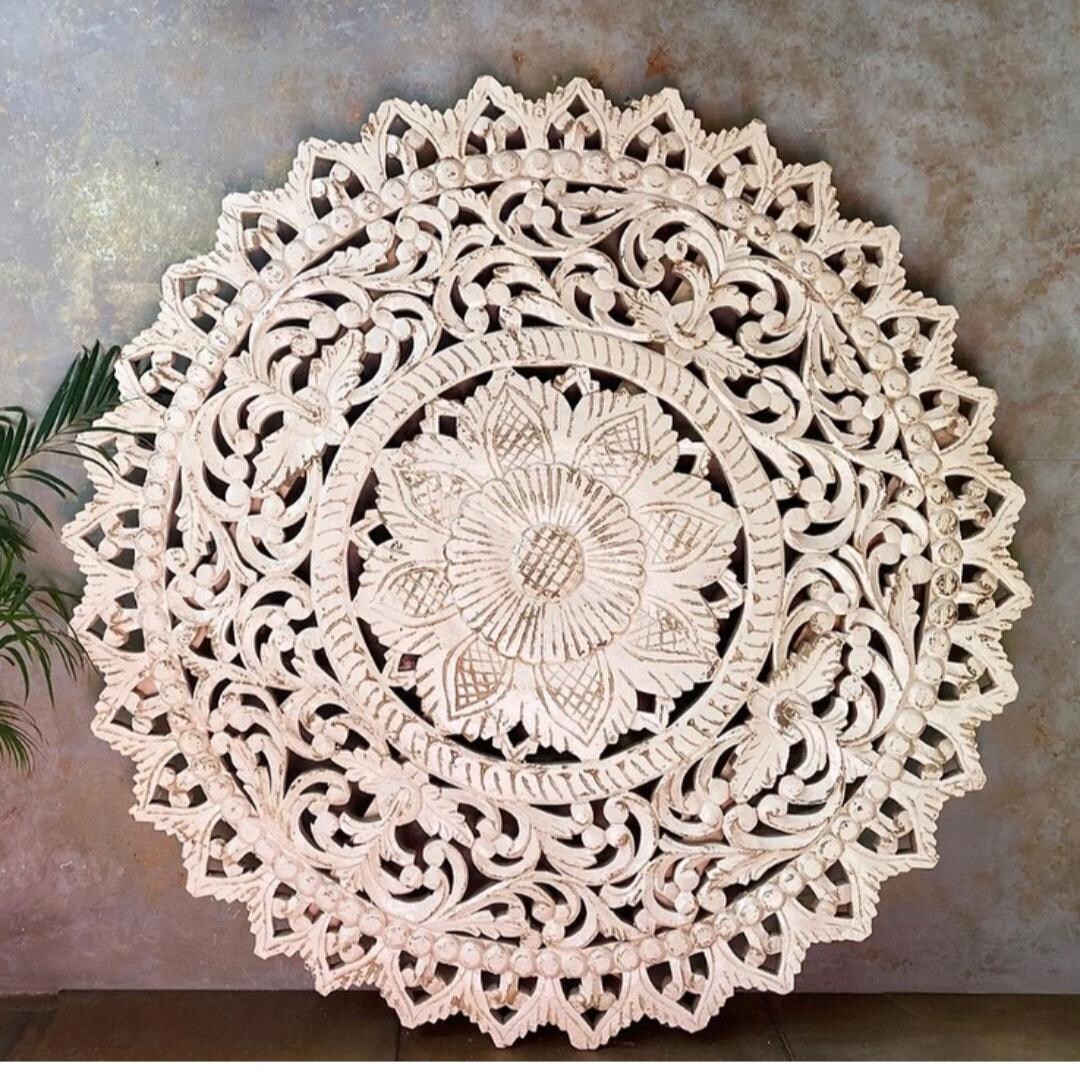 Round Wall Panel, Rustic White Wooden Wall Panel, Vintage Inspired Wall ...