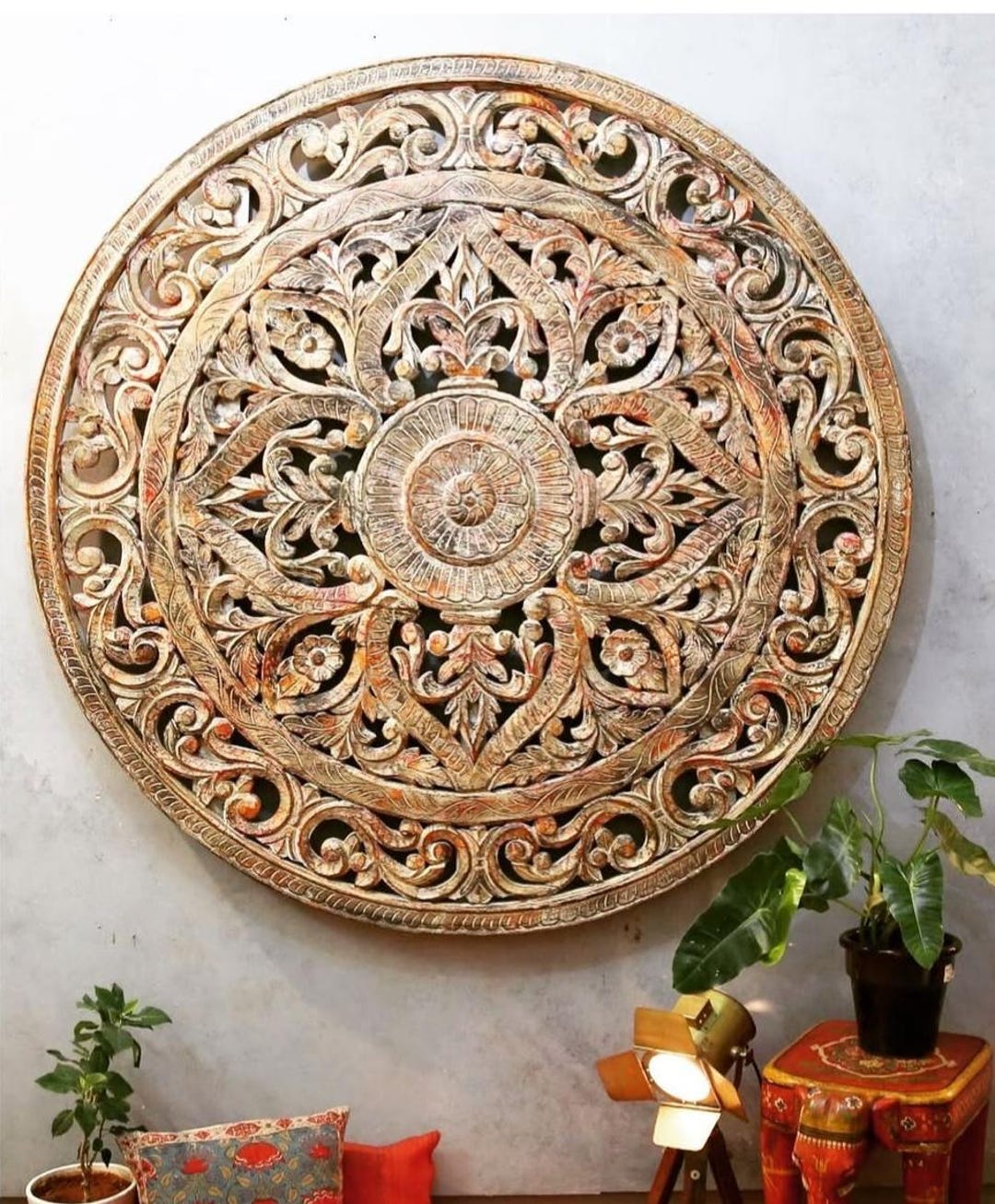 Round Wall Panel, Rustic White Wall Panel Wood Art, Vintage Inspired ...