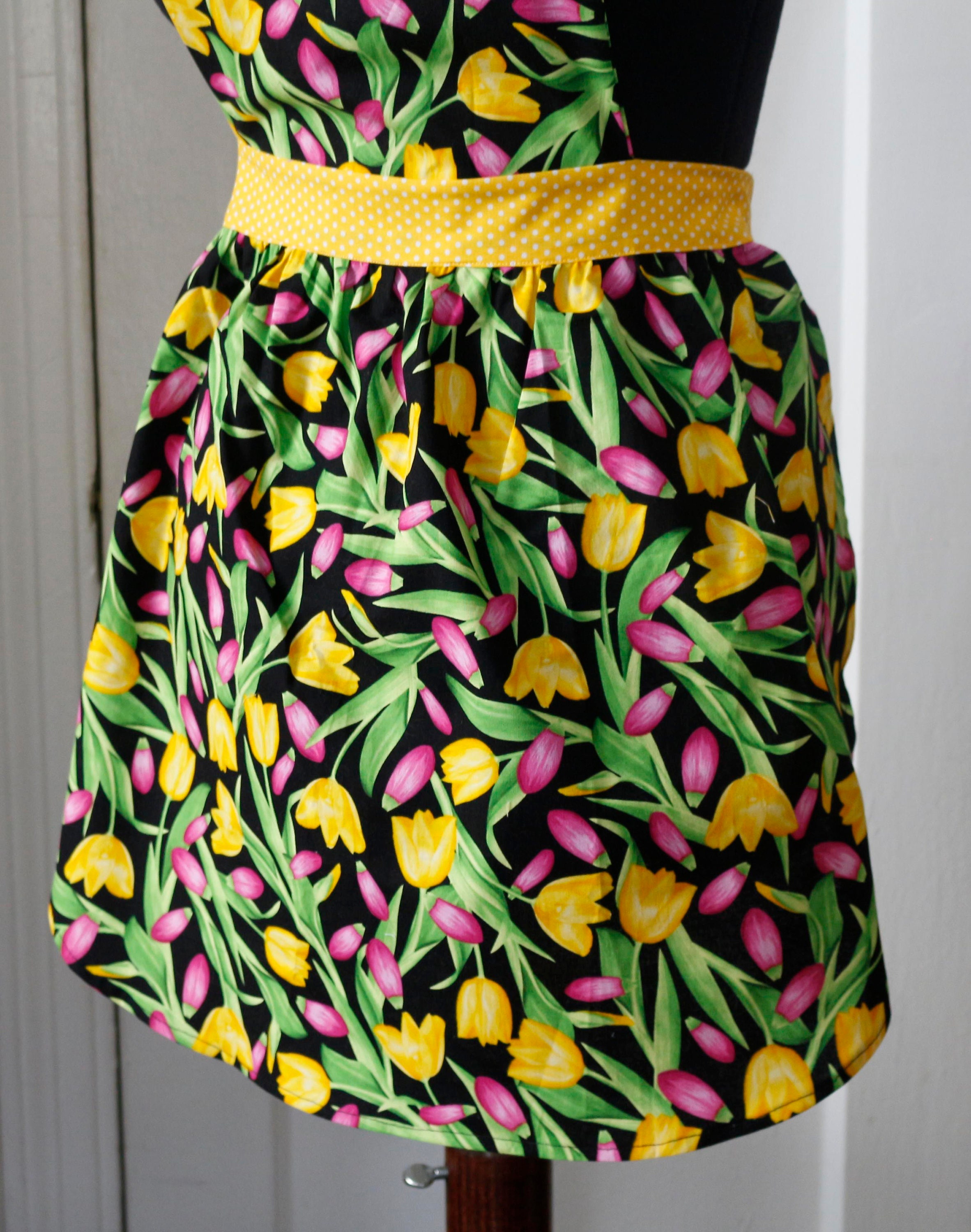 Apron for Women, Tulip Apron for Women, Spring Garden Apron for Women ...