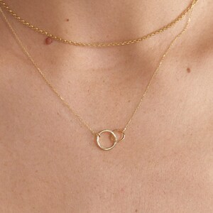 14K Solid Gold Interlocking Circle Necklace: Delicate Timeless Design - Etsy