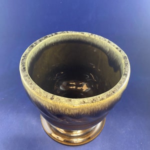 Hull Footed Pottery Bowl - Etsy