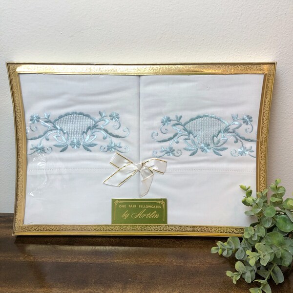 Vintage Pillowcases - Etsy