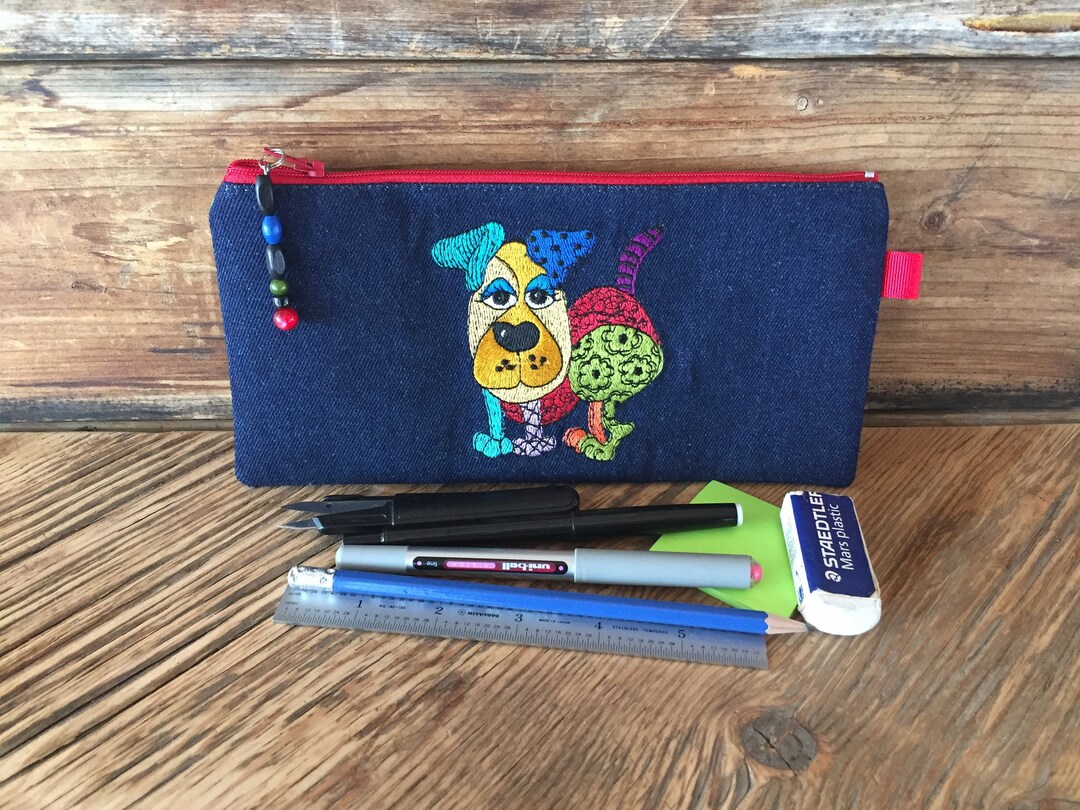 Handmade Denim Pencil Case with Dog Embroidery, Reusable Pouch - Etsy.de