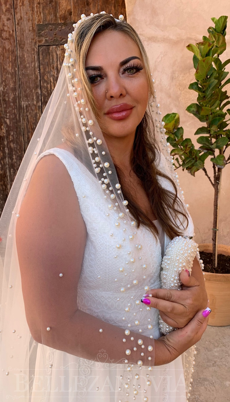 Mantilla Pearl Cathedral Wedding Veil, Bridal Veil With Edge Pearls ...