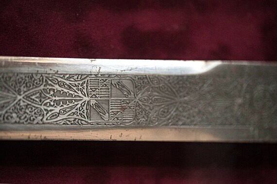 A Unique Replica of The Catholic King's Sword TANTO M… - Gem