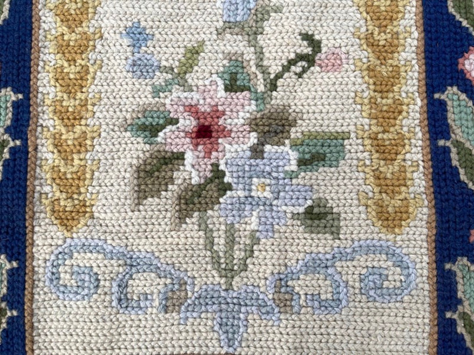 Vintage Aubusson Rug Handmade Rug Living Room Rug Crewel Rug - Etsy