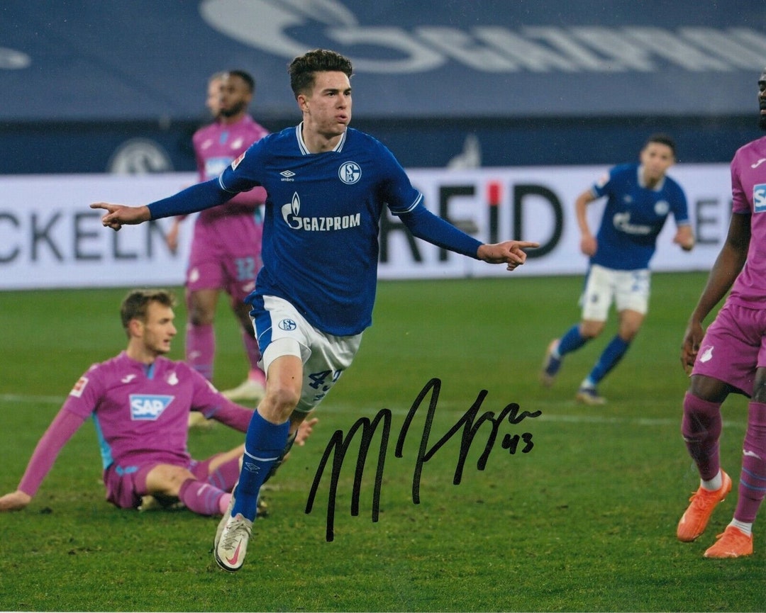 Football - Matthew Hoppe - Hand Signed 8x10 Inch Photograph - Schalke ...