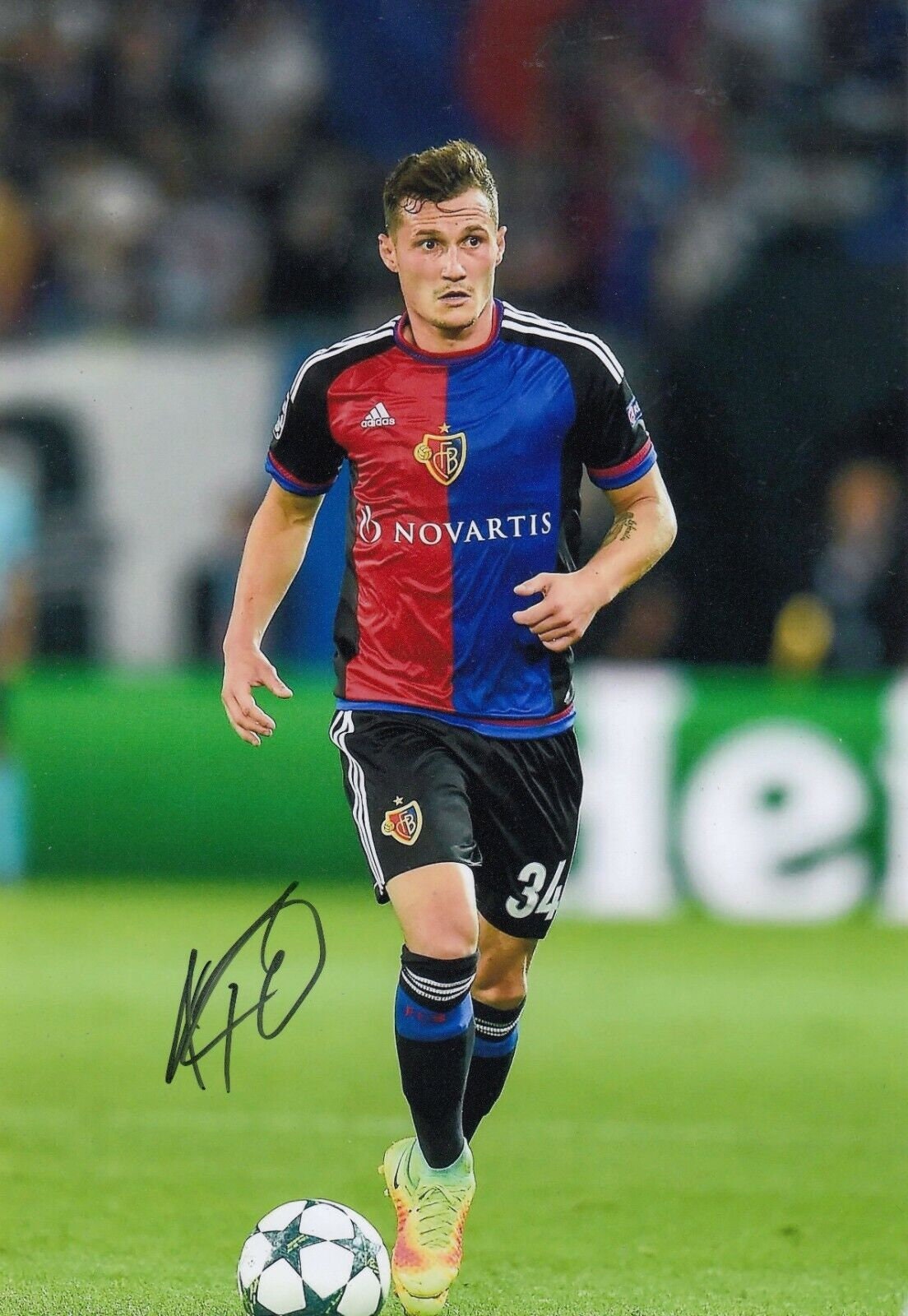 Taulant Xhaka 2022