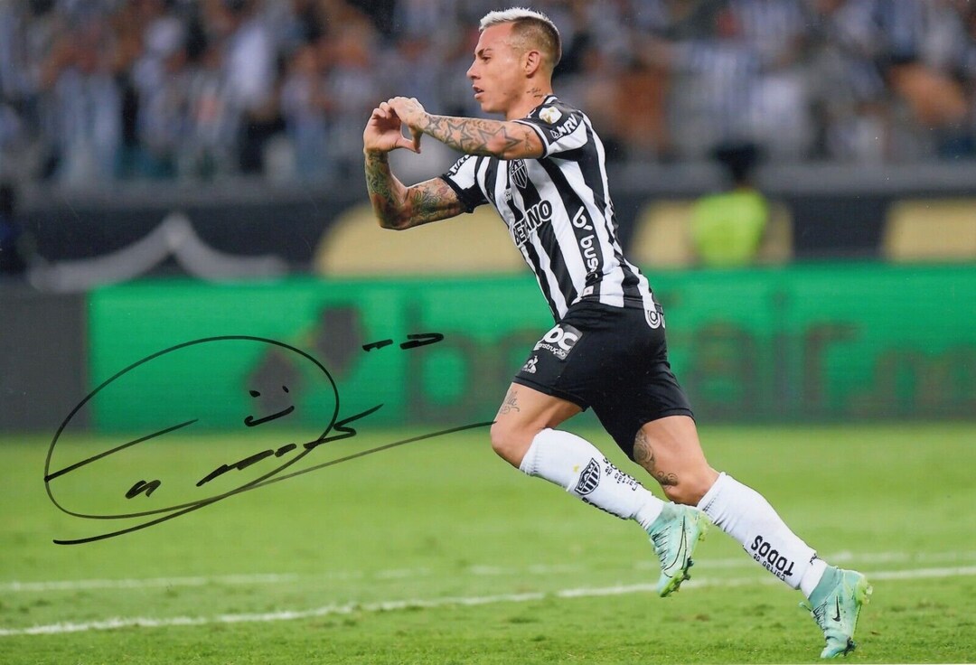 Football Eduardo Vargas Hand Signed 12x8 Inch Photograph Atletico ...